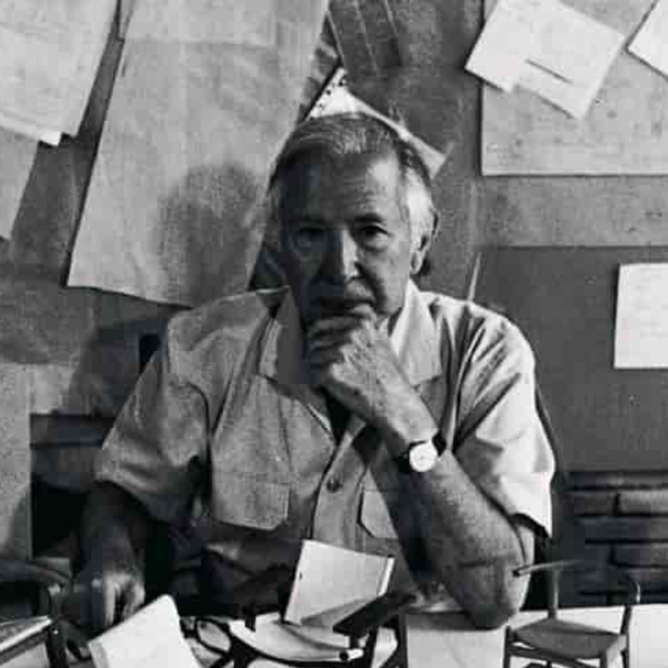 Reparation og flet af Hans J. Wegner stole i København. 75 års erfaring.